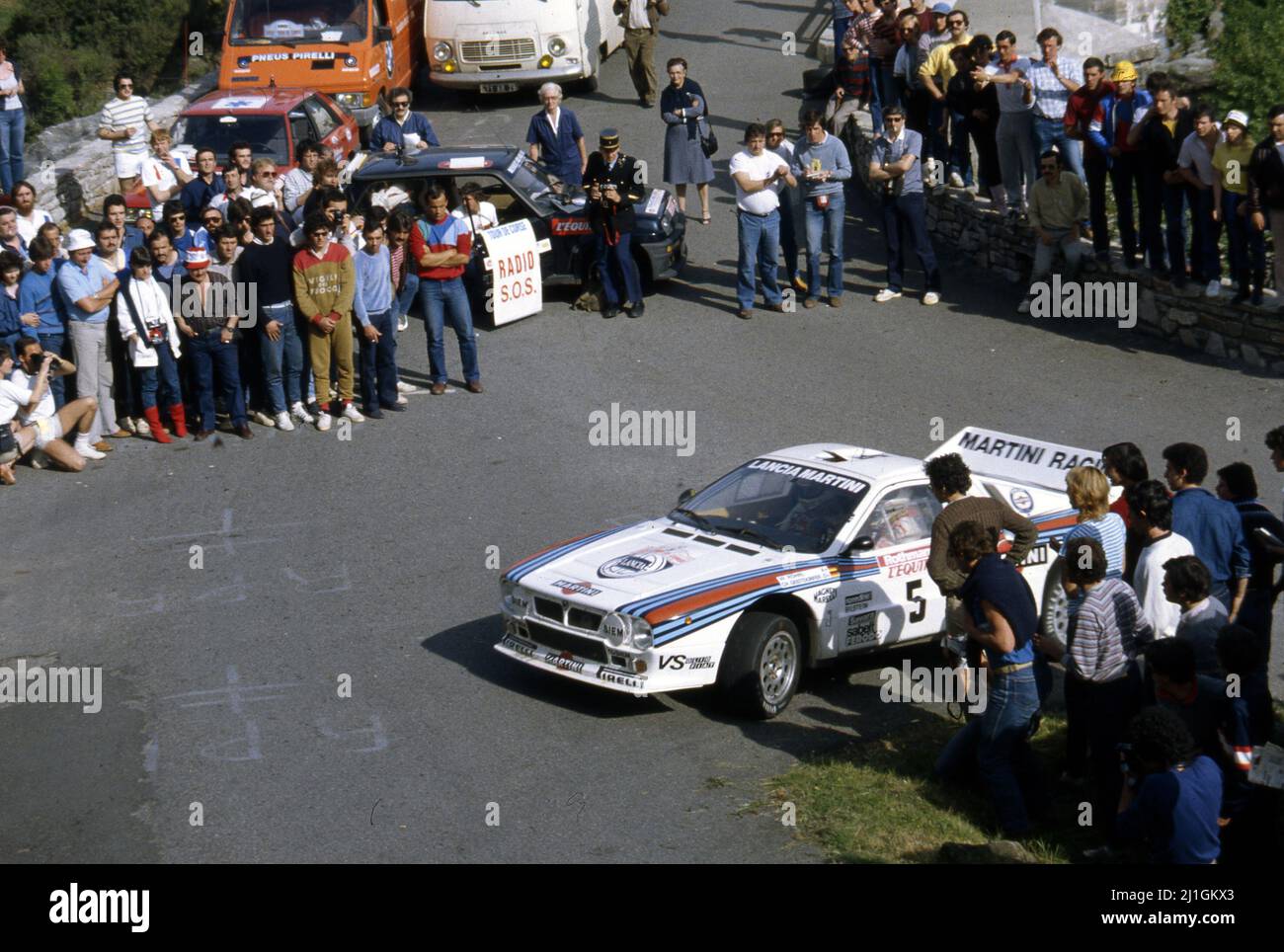 Walter Rohrl (GER) Christian Geistdorfer (GER) Lancia Rally 037 GrB ...