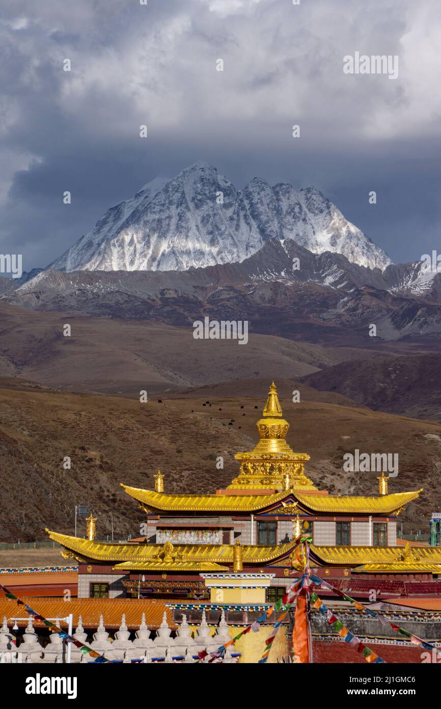 The Muya Golden Tower in Garze Tibetan Autonomous Prefecture, China ...