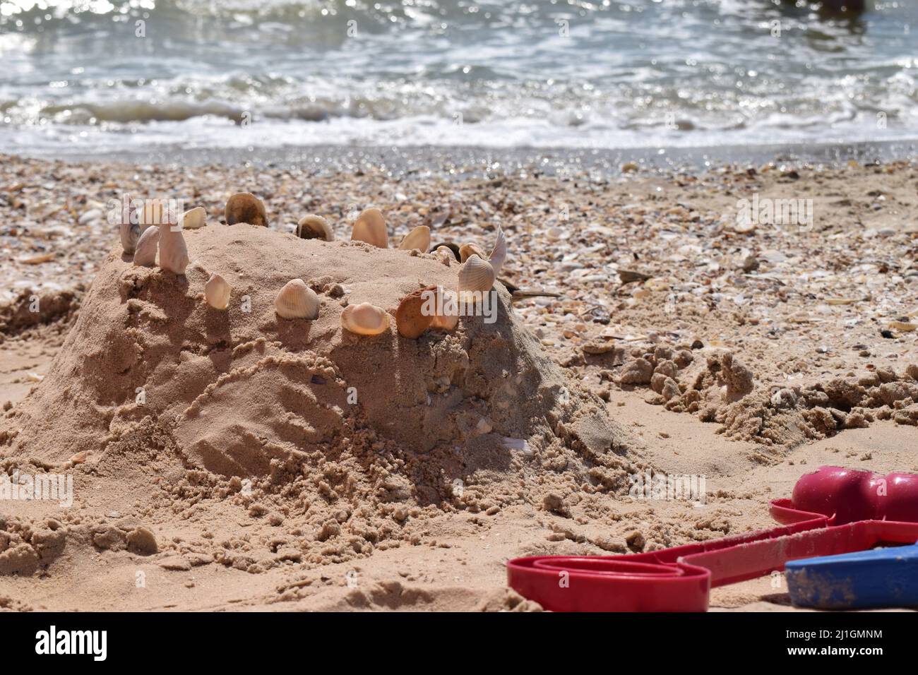 Build up of shells hi-res stock photography and images - Alamy