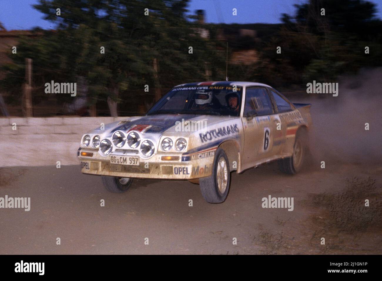 Henri Toivonen (FIN) Fred Gallagher (GBR) Opel Manta 400 GrB Rothmans ...