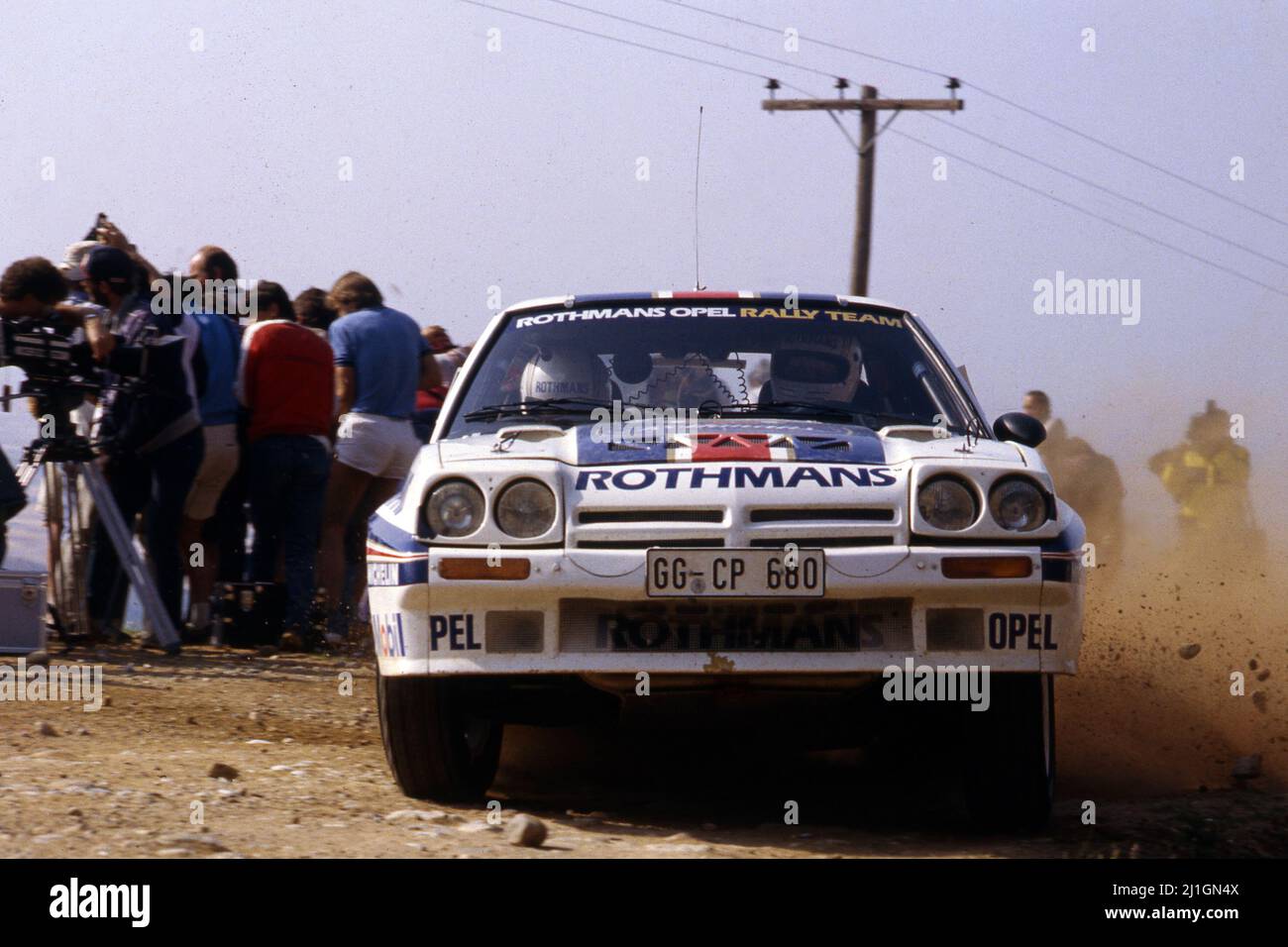 Ari Vatanen (FIN) Terry Harryman (GBR) Opel Manta 400 GrB Rothmans Opel ...
