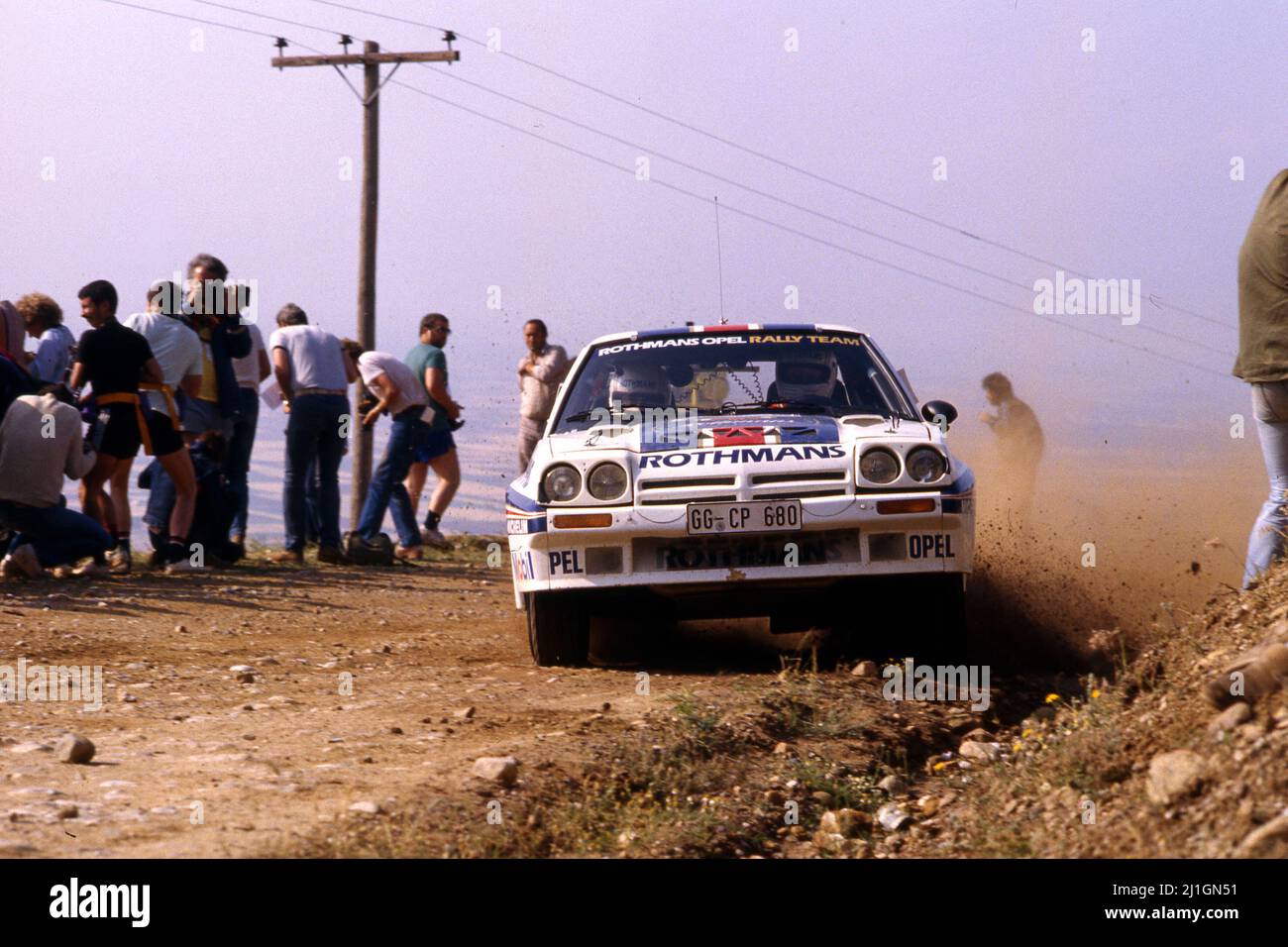 Ari Vatanen (FIN) Terry Harryman (GBR) Opel Manta 400 GrB Rothmans Opel ...