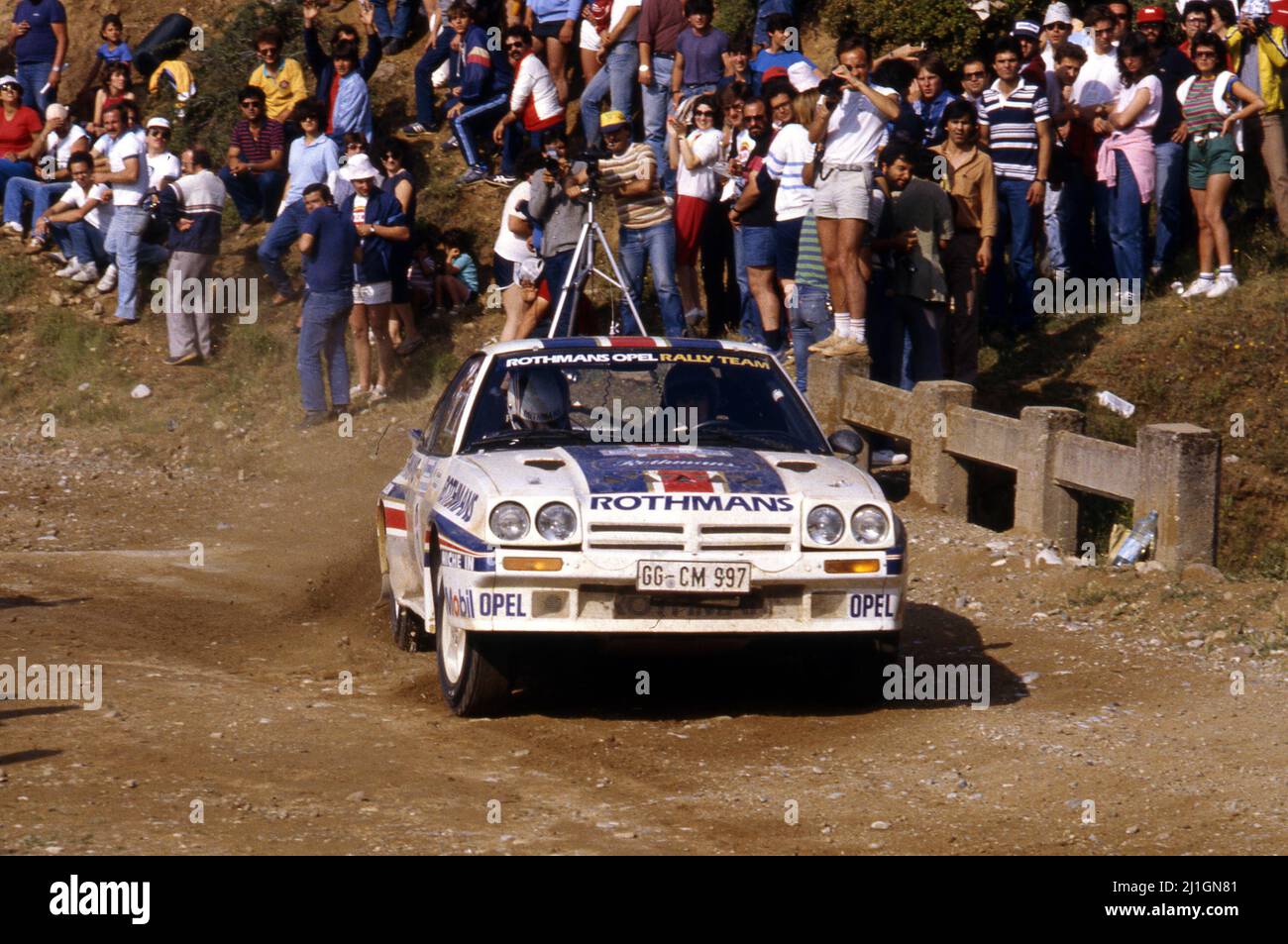 Henri Toivonen (FIN) Fred Gallagher (GBR) Opel Manta 400 GrB Rothmans ...