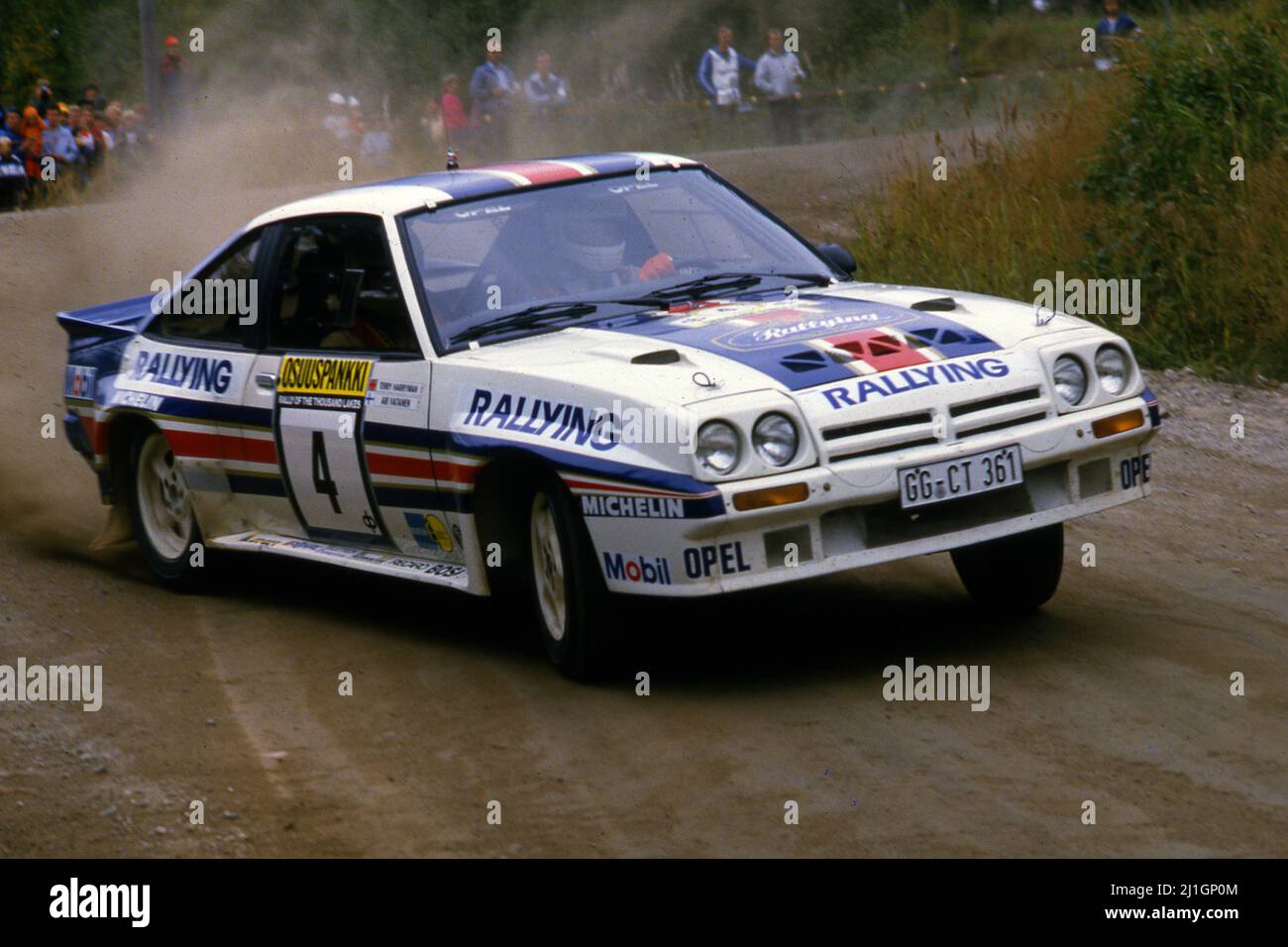 Ari Vatanen (FIN) Terry Harryman (GBR) Opel Manta 400 GrB Rothmans Opel ...