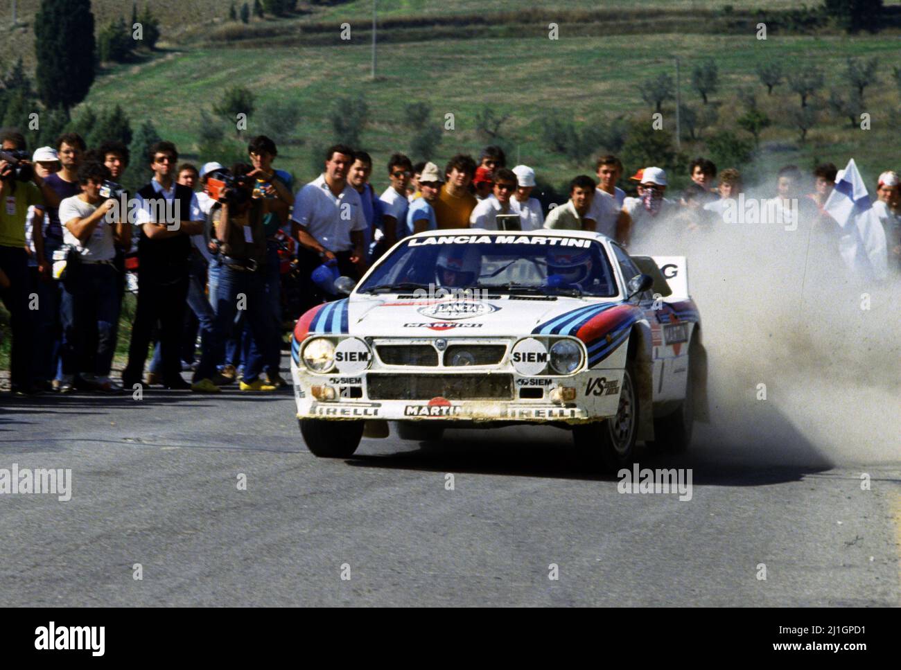 Markku Alen (FIN) Ilkka Kivimaki (FIN) Lancia Rally 037 GrB Martini ...
