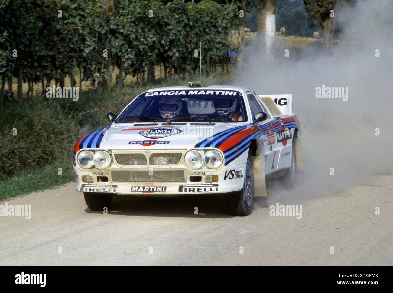Walter Rohrl (GER) Christian Geistdorfer (GER) Lancia Rally 037 GrB ...