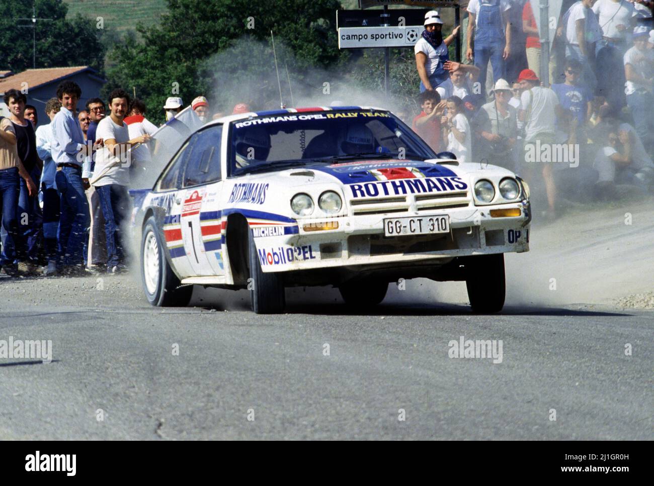 Henri Toivonen (FIN) Fred Gallagher (GBR) Opel Manta 400 GrB Rothmans ...