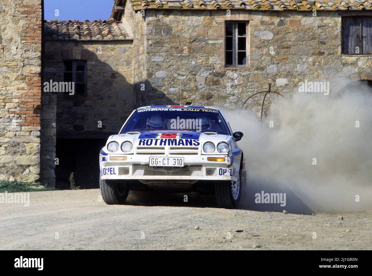 Henri Toivonen (FIN) Fred Gallagher (GBR) Opel Manta 400 GrB Rothmans ...