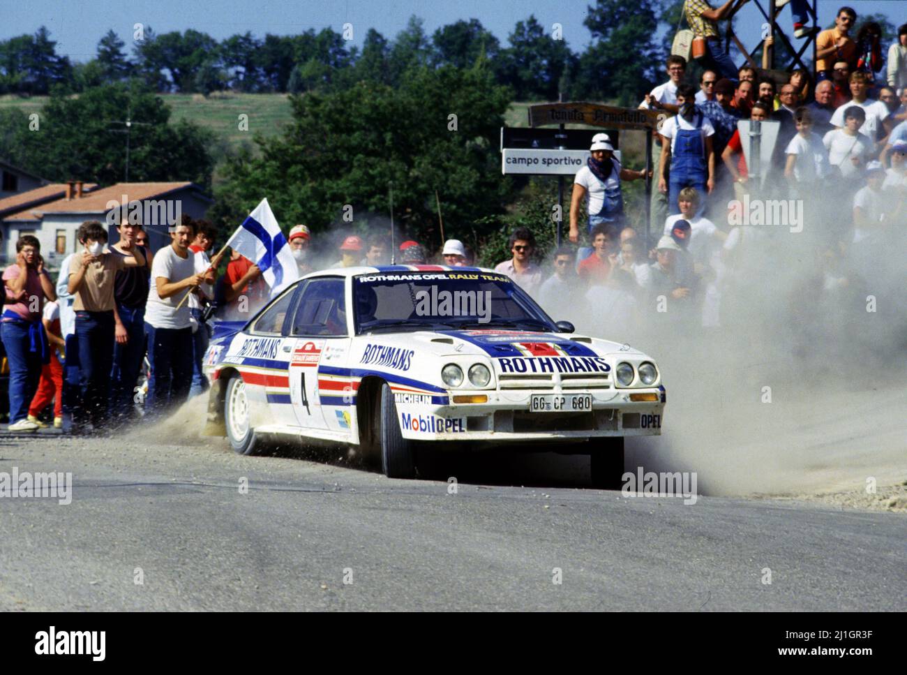 Ari Vatanen (FIN) Terry Harryman (GBR) Opel Manta 400 GrB Rothmans Opel ...