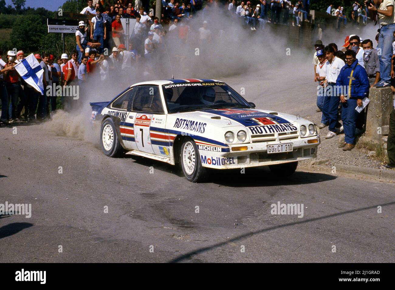 Henri Toivonen (FIN) Fred Gallagher (GBR) Opel Manta 400 GrB Rothmans ...