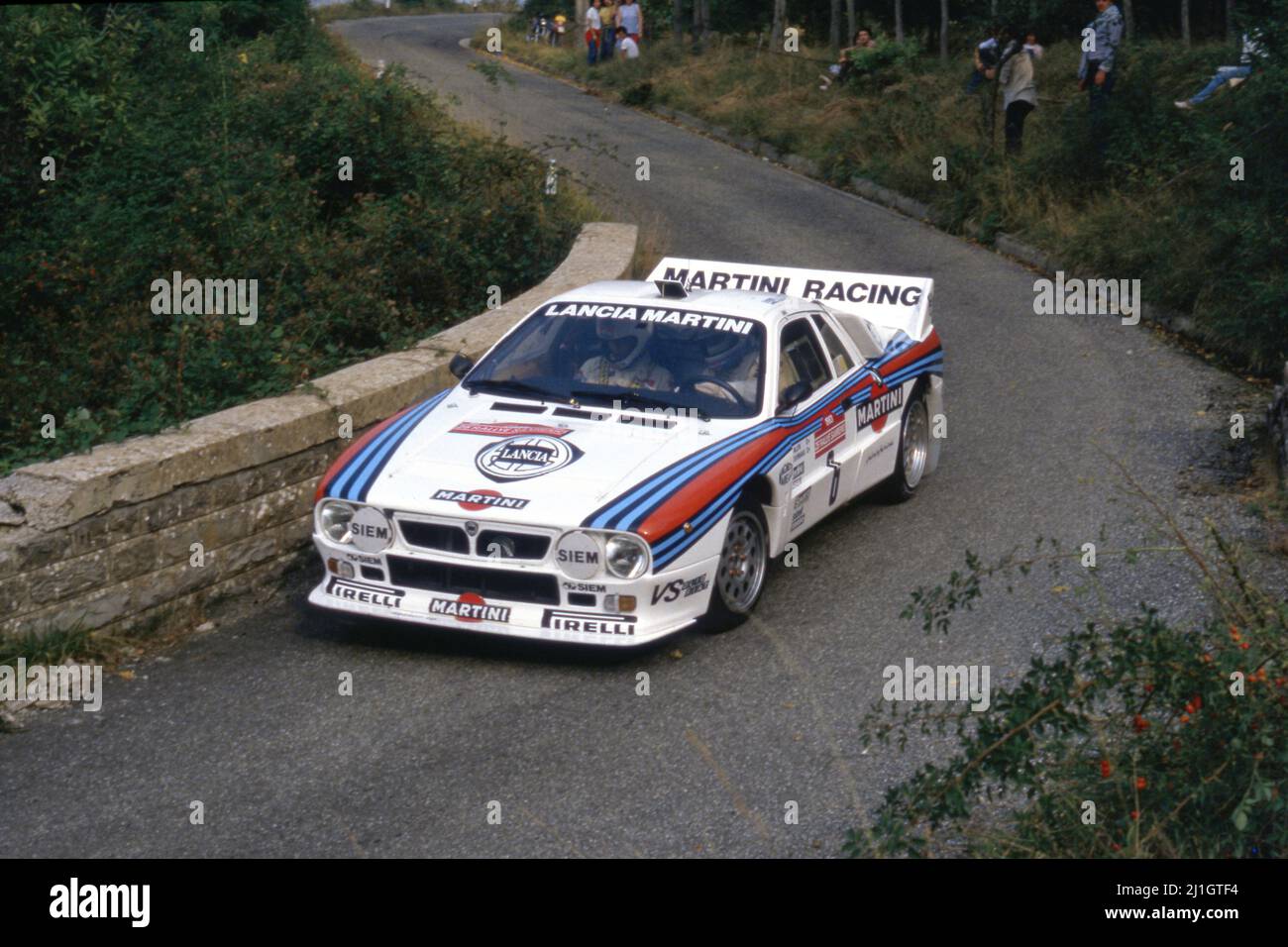 Markku Alen (FIN) Ilkka Kivimaki (FIN) Lancia Rally 037 GrB Martini ...