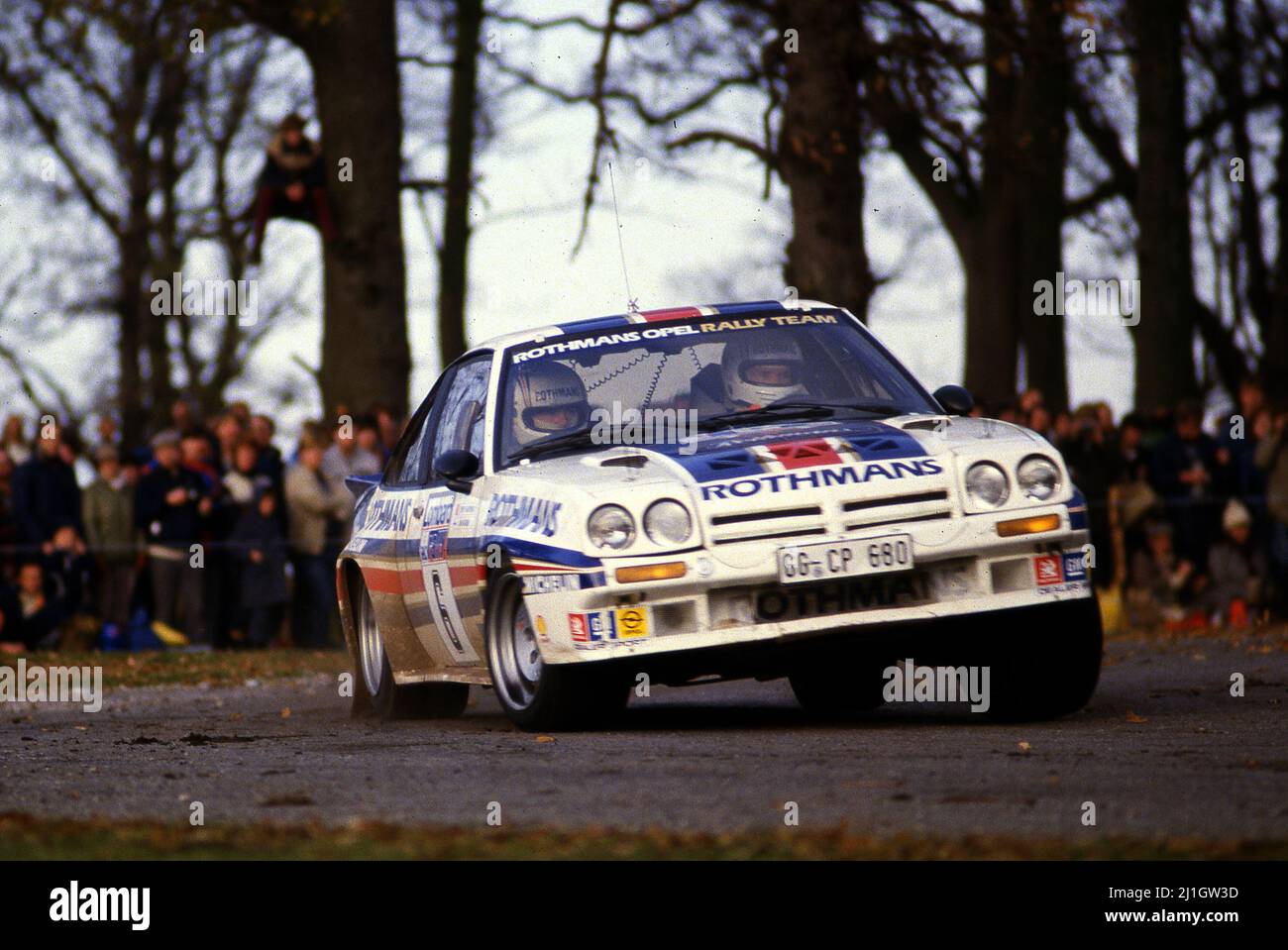 Ari Vatanen (FIN) Terry Harryman (GBR) Opel Manta 400 GrB Rothmans Opel ...