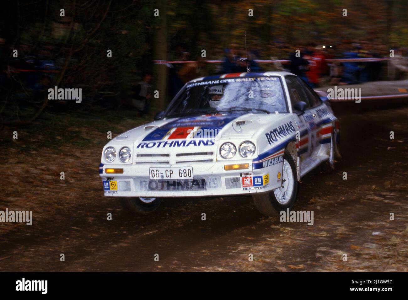 Ari Vatanen (FIN) Terry Harryman (GBR) Opel Manta 400 GrB Rothmans Opel ...