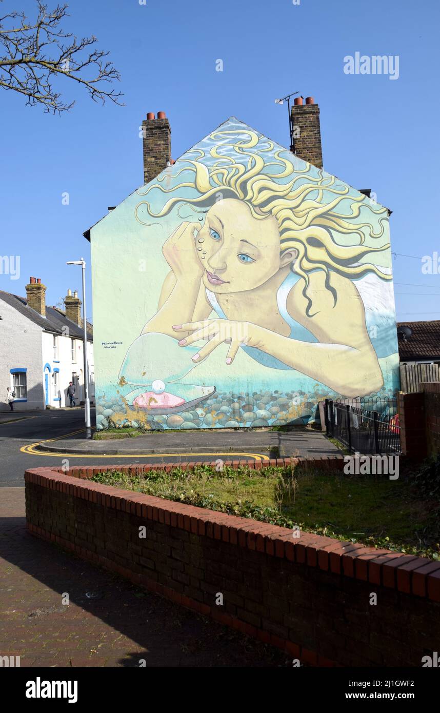 25/03/2022 Whitstable UK It could almost be summer as people enjoy a ...