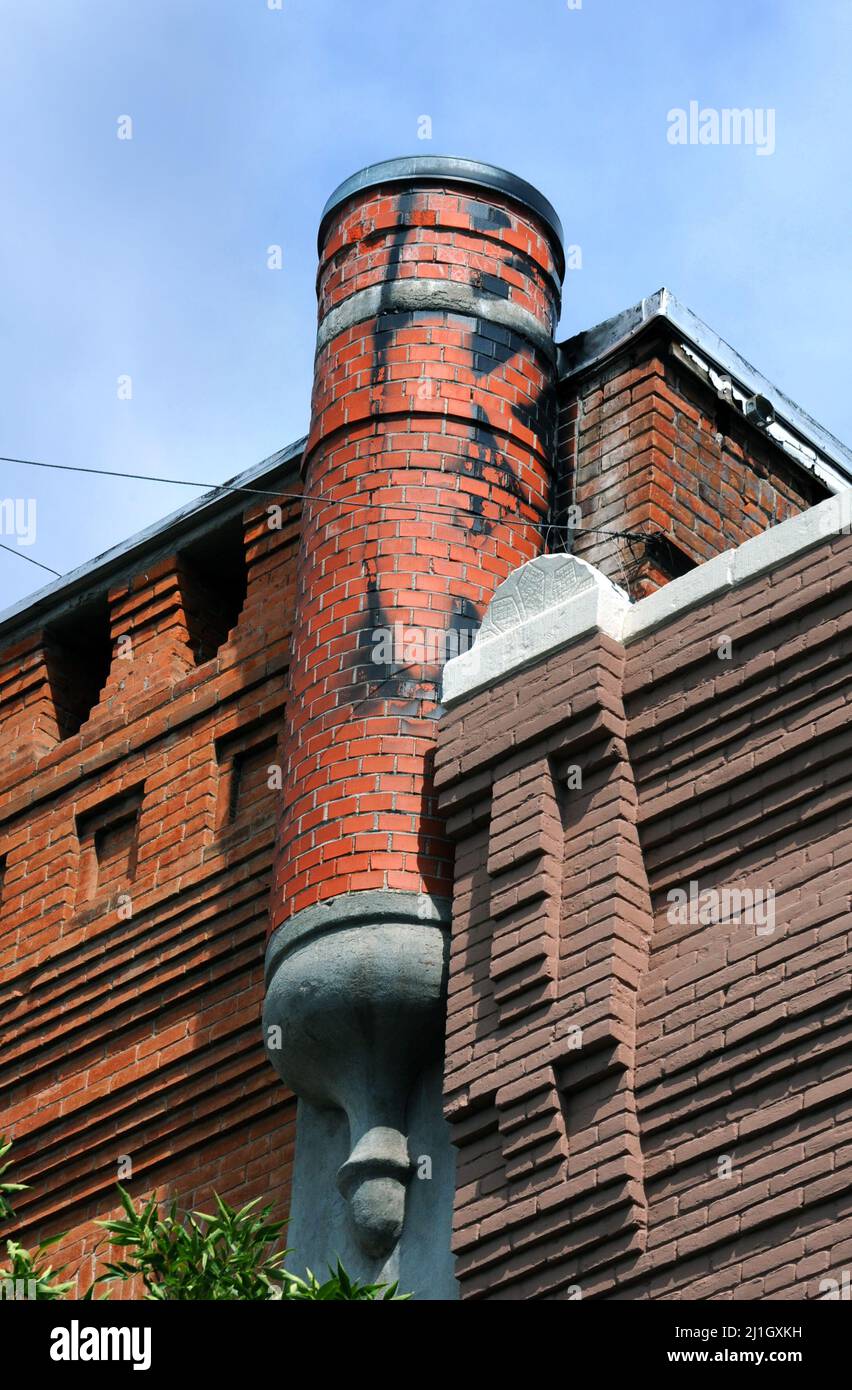 Cylinder shaped building hi-res stock photography and images - Alamy