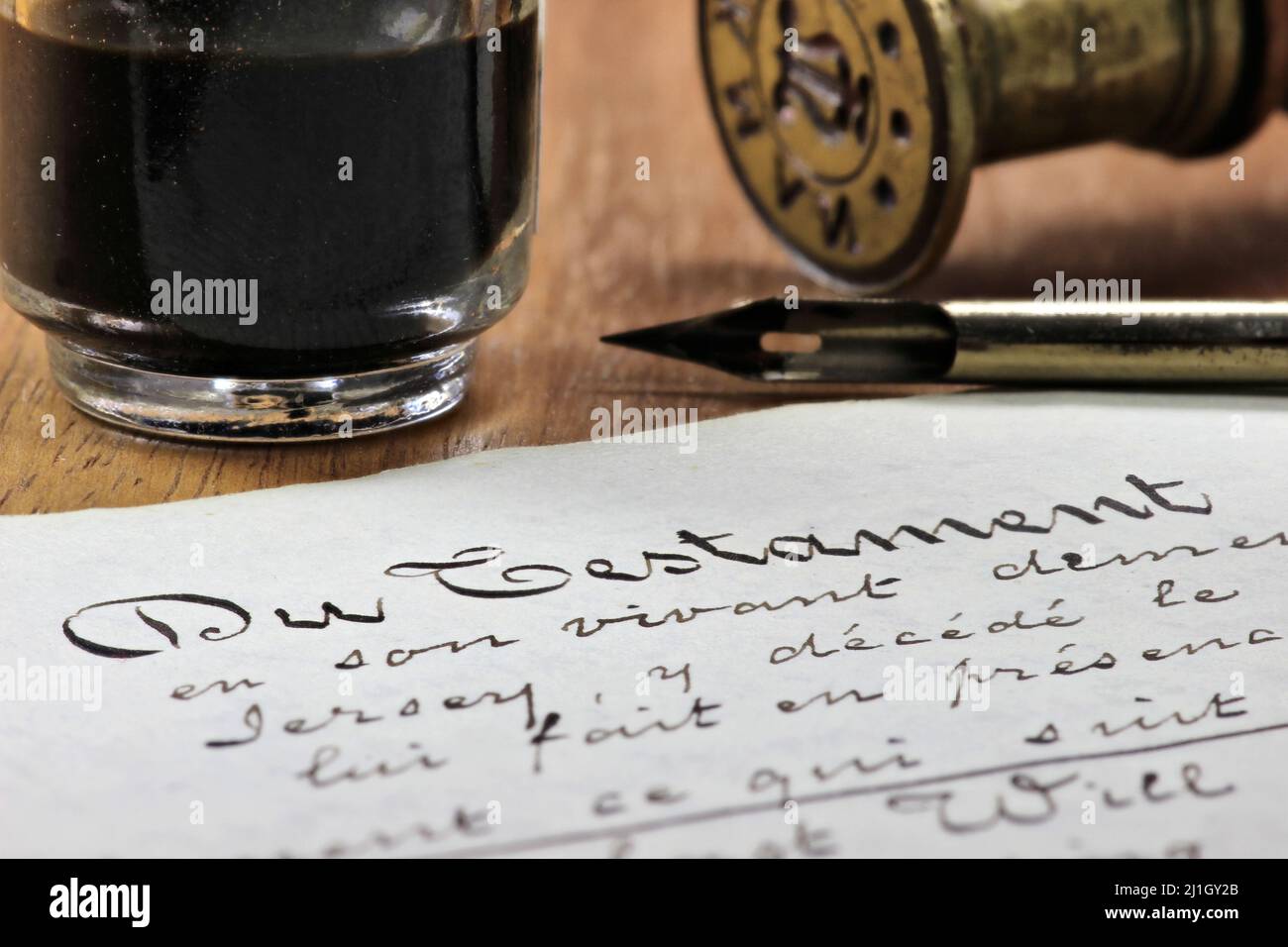handwritten testament on desktop Stock Photo - Alamy