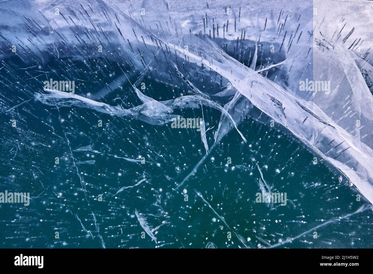 Ice pattern on lake hi-res stock photography and images - Alamy