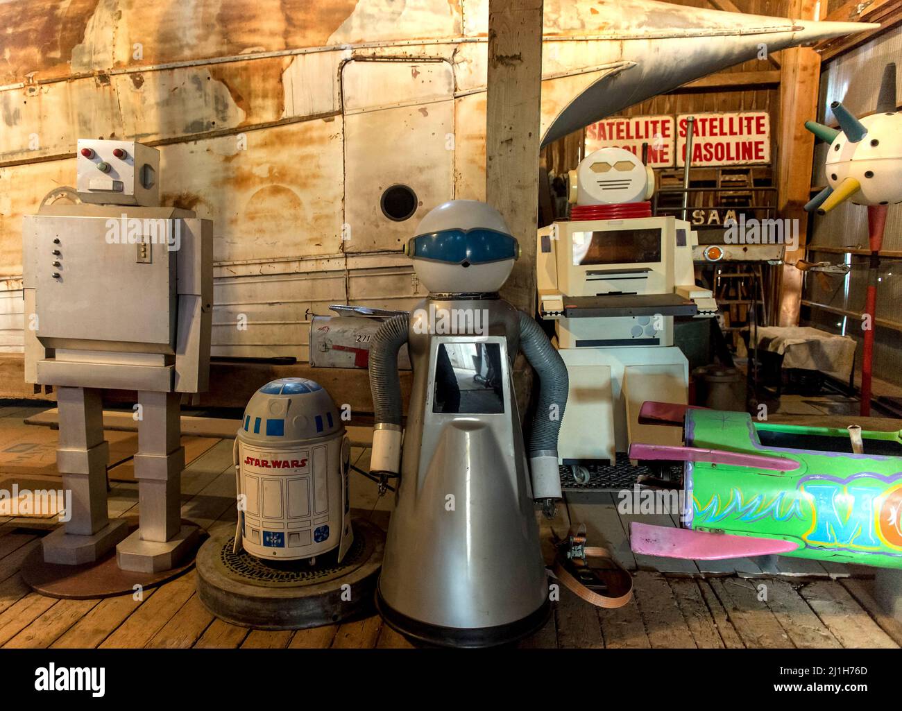 Litchfield County, Connecticut, USA. 25th Mar, 2022. The Space Age ...