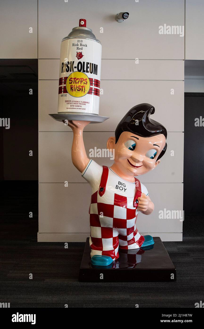 March 25, 2022: Big Boy holds up a can of Risk-Oleum at the NASCAR Cup ...