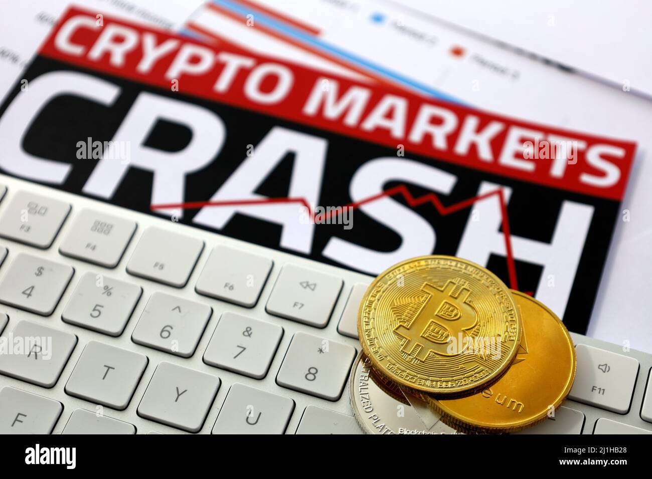 Stock market crash graph hi-res stock photography and images - Alamy