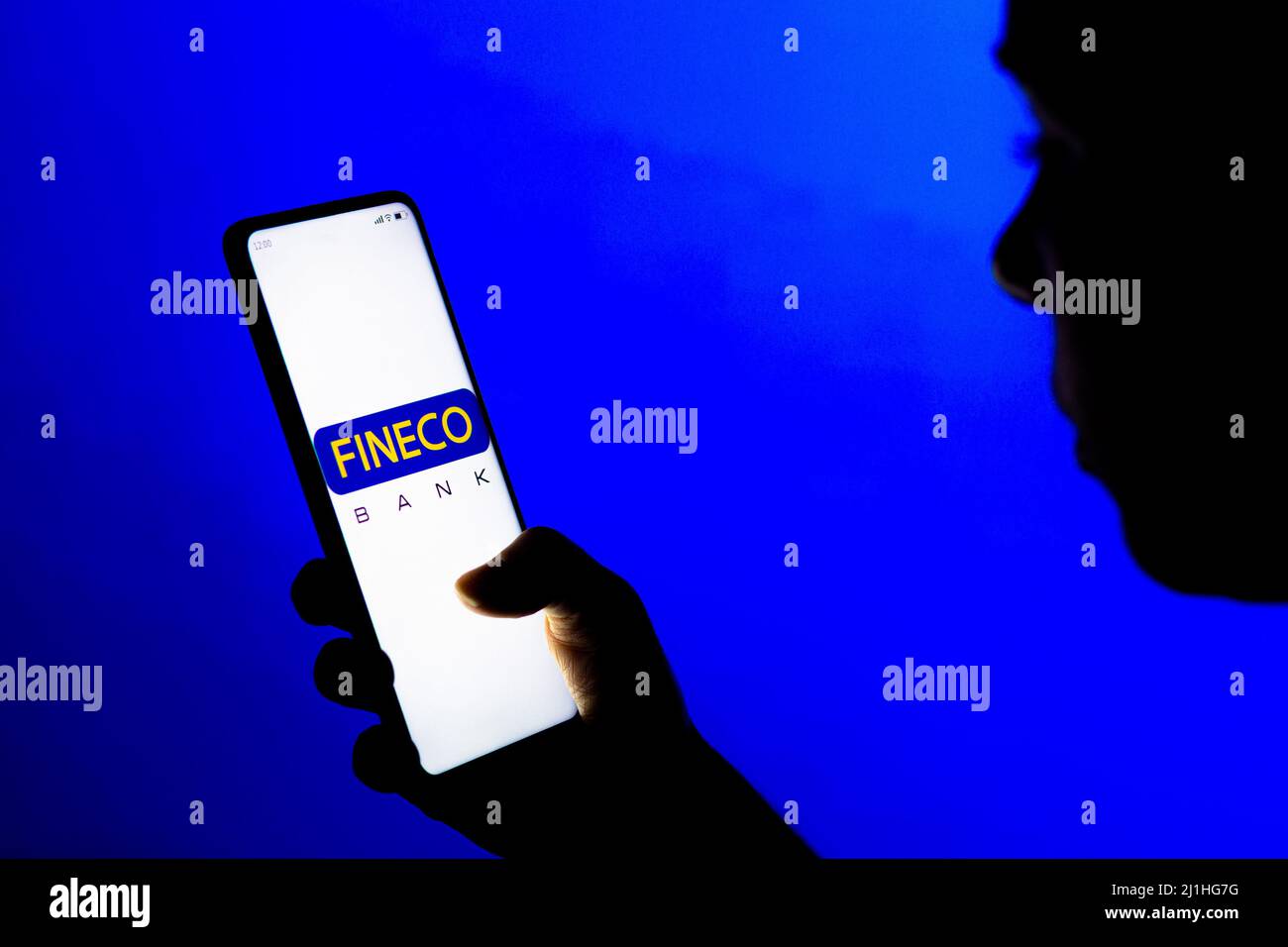 Fineco bank hi-res stock photography and images - Alamy
