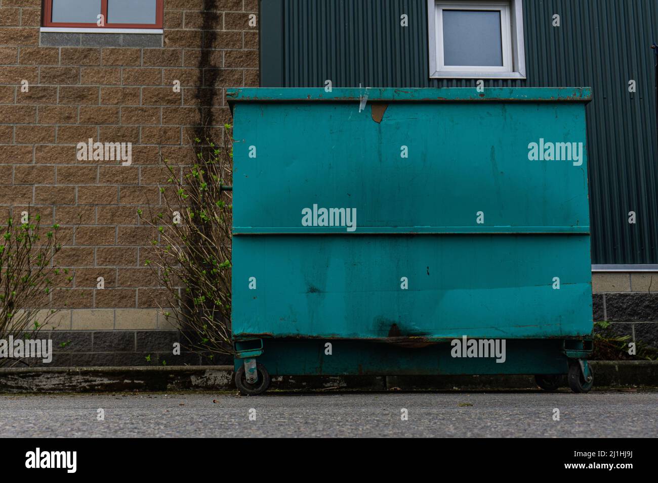 Movable wall hi-res stock photography and images - Alamy