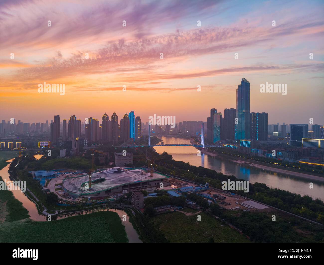 Wuchang wuhan china hi-res stock photography and images - Alamy