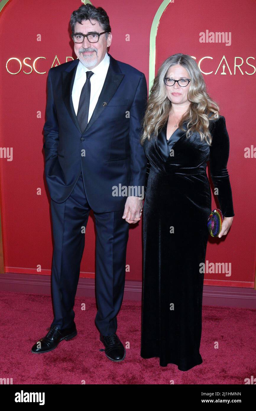 Los Angeles, USA. 25th Mar, 2022. Alfred Molina, Jennifer Lee at ...