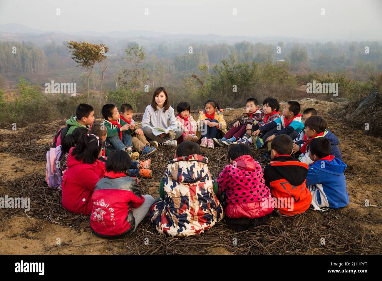 Open air school poverty hi-res stock photography and images - Alamy
