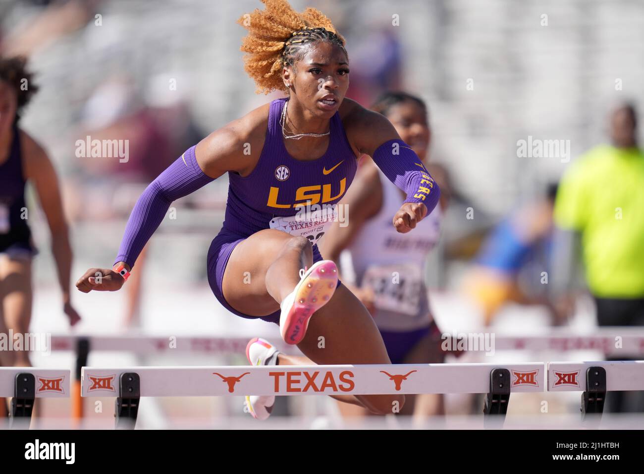 Austin, USA. 25th Mar, 2022. Alia Armstrong of LSU wins women's 100m ...