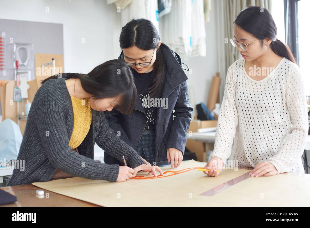 Chinese trainee hi-res stock photography and images - Alamy