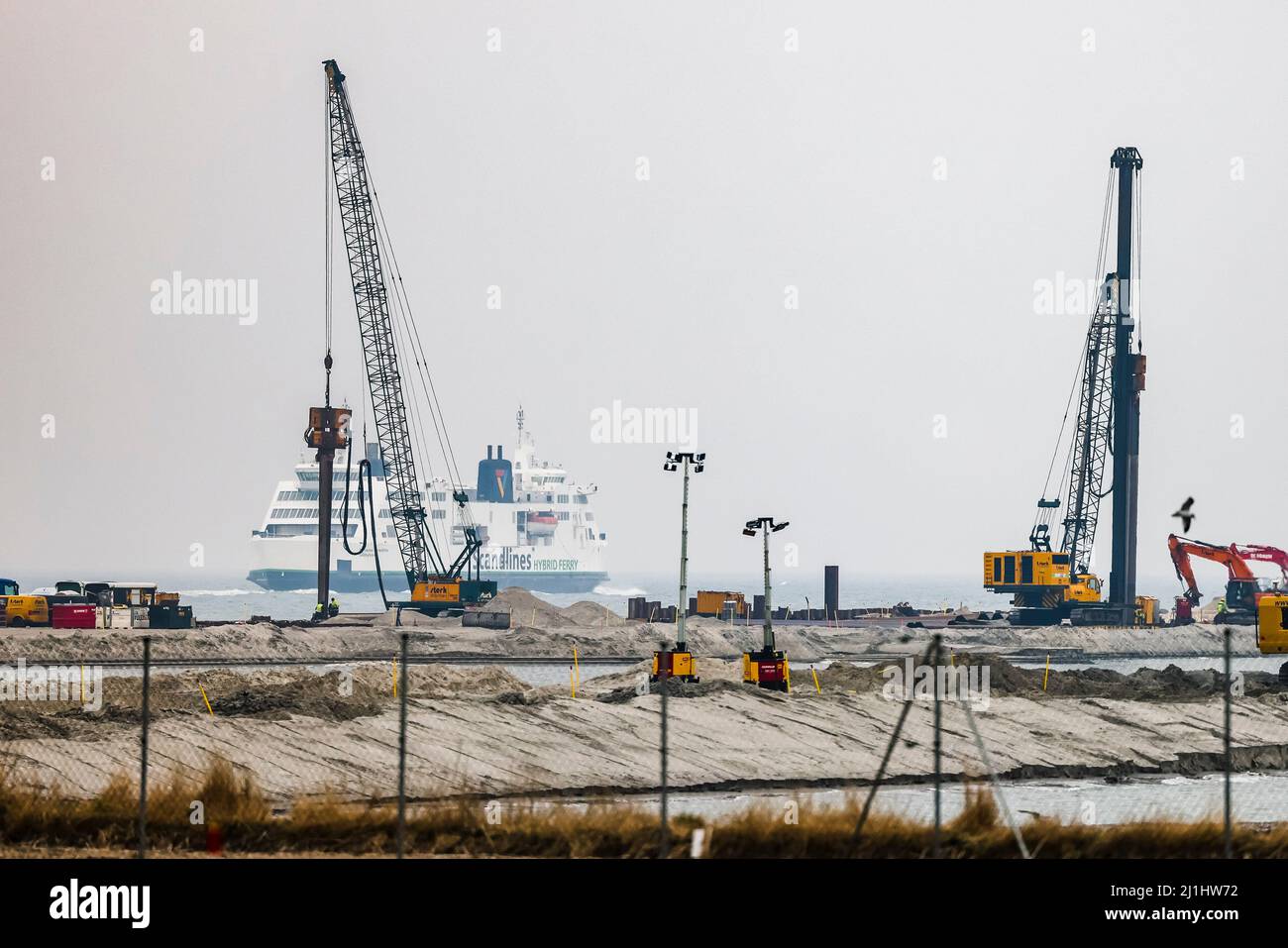 Fehmarn, Germany. 17th Mar, 2022. A ferry of the Scandlines shipping ...