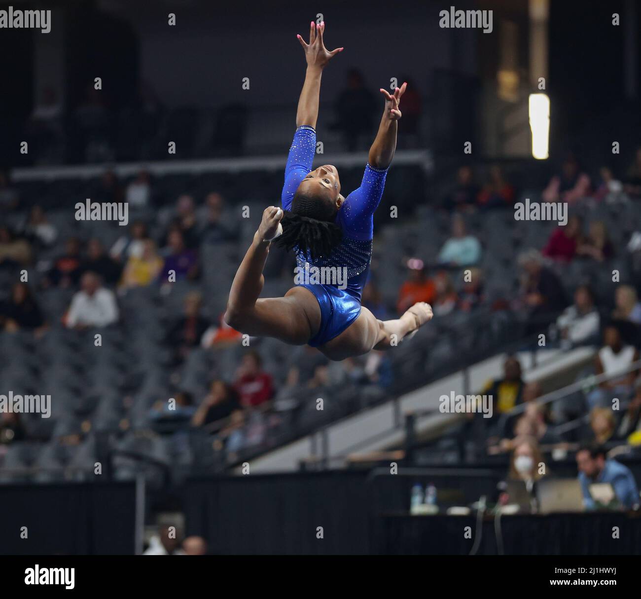 Birmingham, AL, USA. 19th Mar, 2022. Kentucky's Arianna Patterson leaps ...