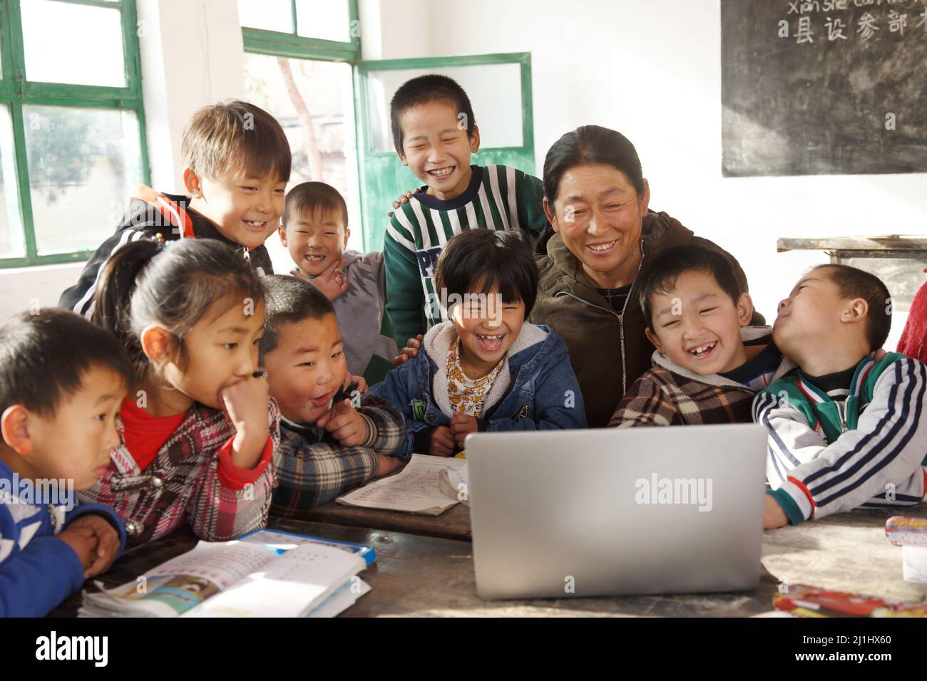 Indian classroom computers hi-res stock photography and images - Alamy