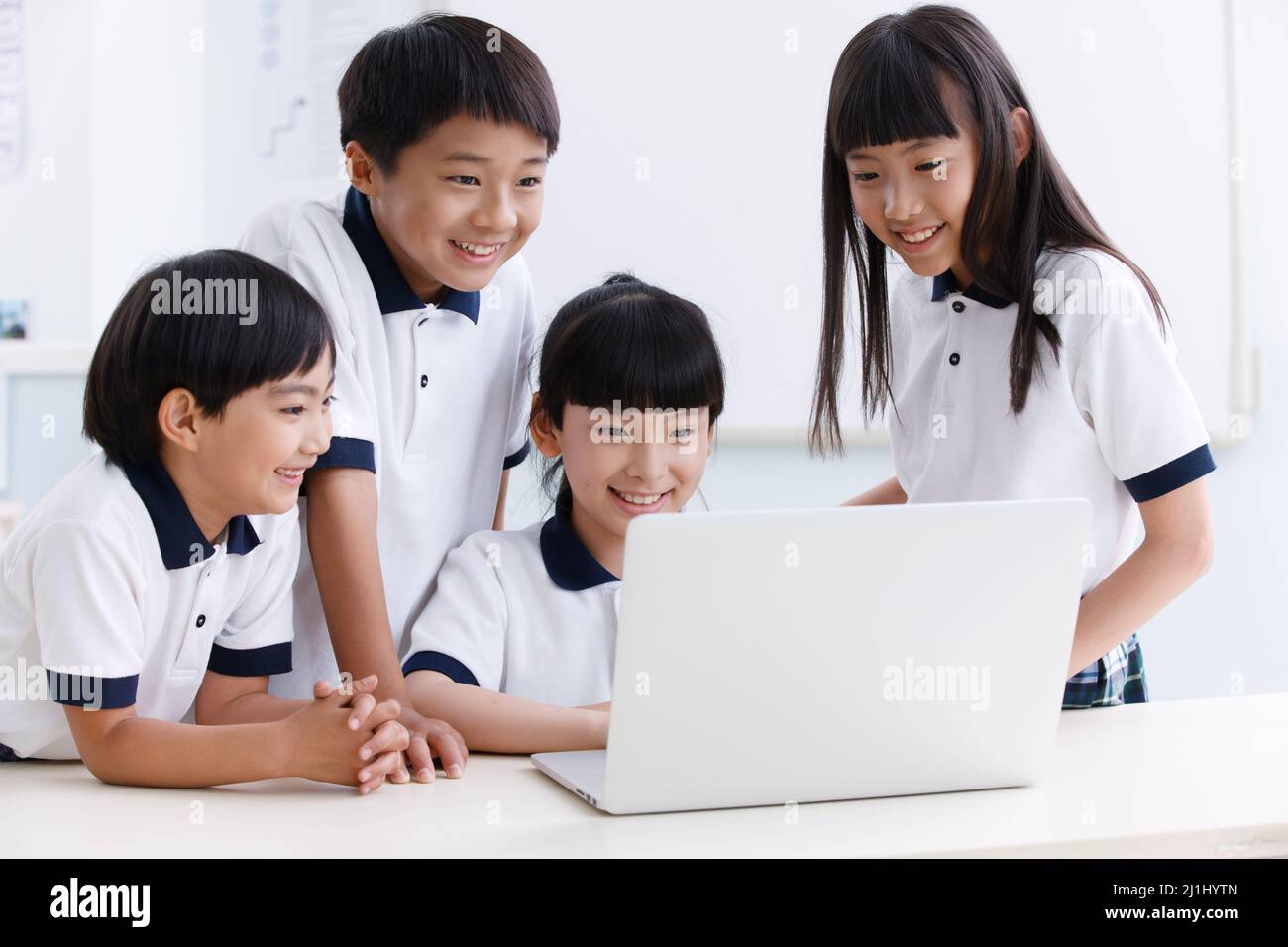 Elementary school students Stock Photo - Alamy