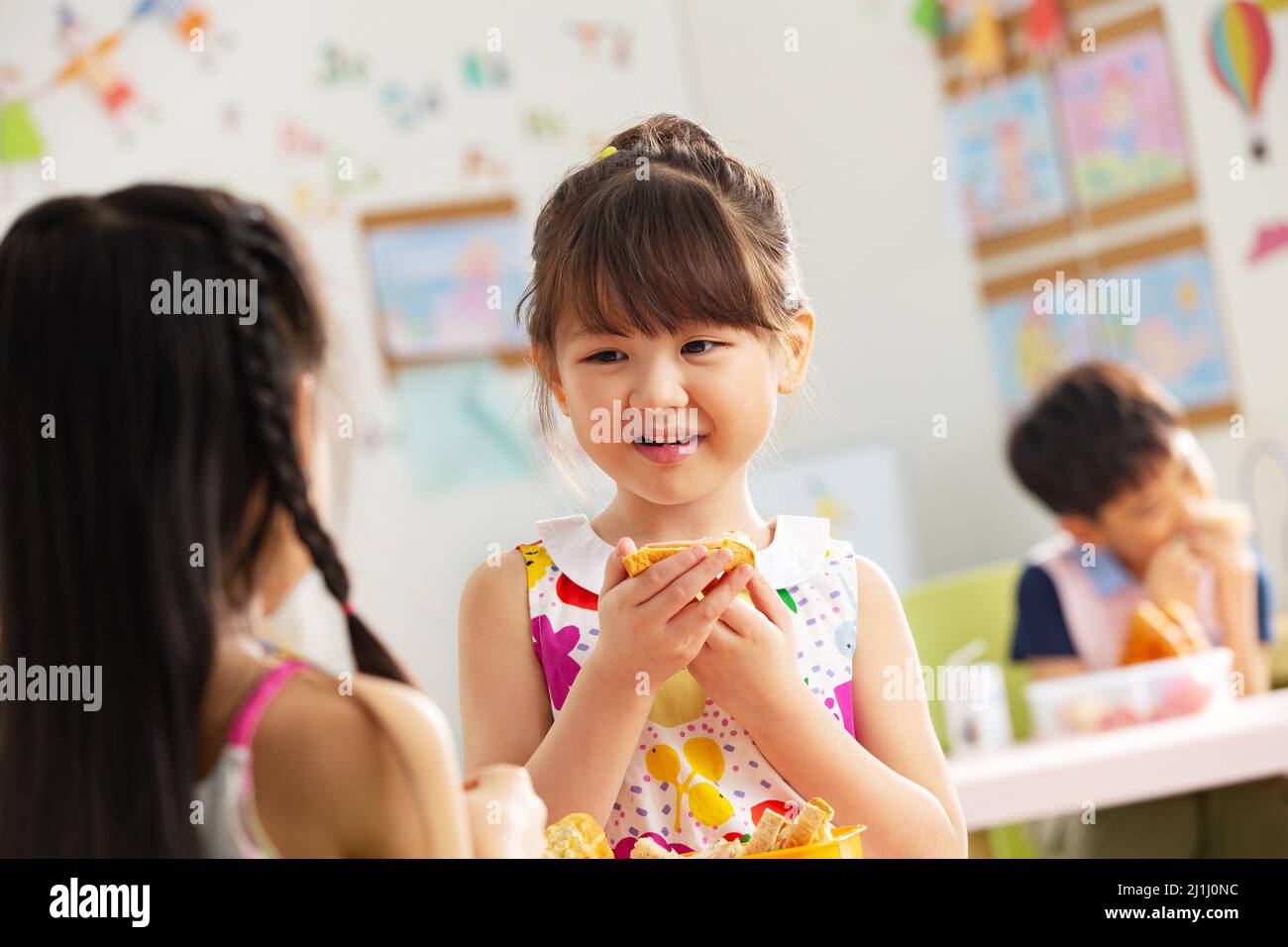China children drink milk hi-res stock photography and images - Alamy