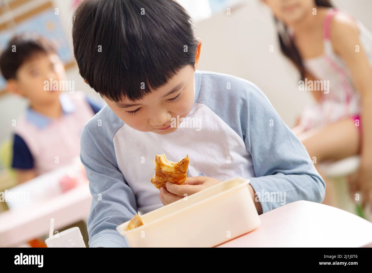 China children drink milk hi-res stock photography and images - Alamy
