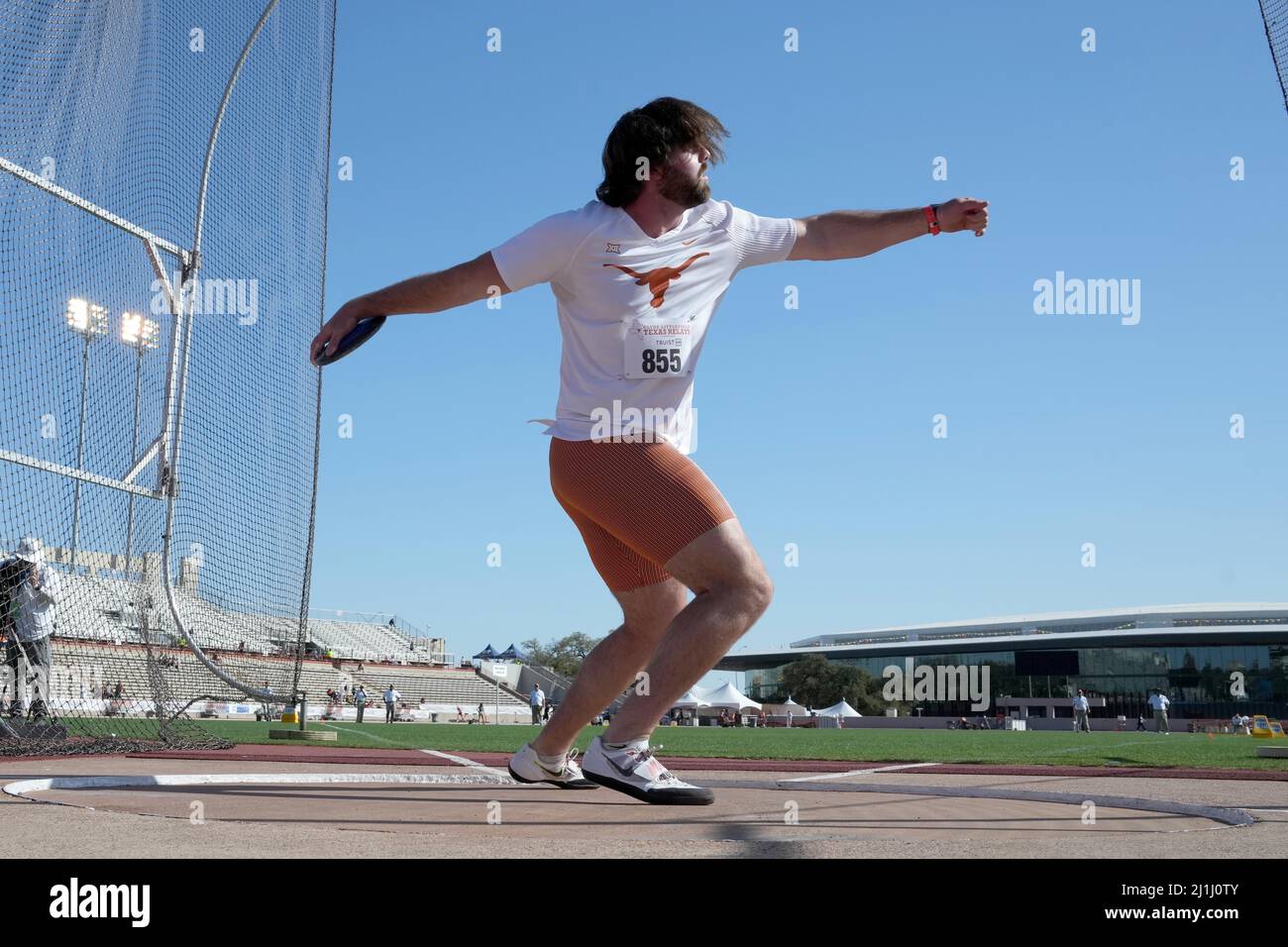 Sean Stavinoha of Texas places ninth in the discus at 173-8 (52.95m ...