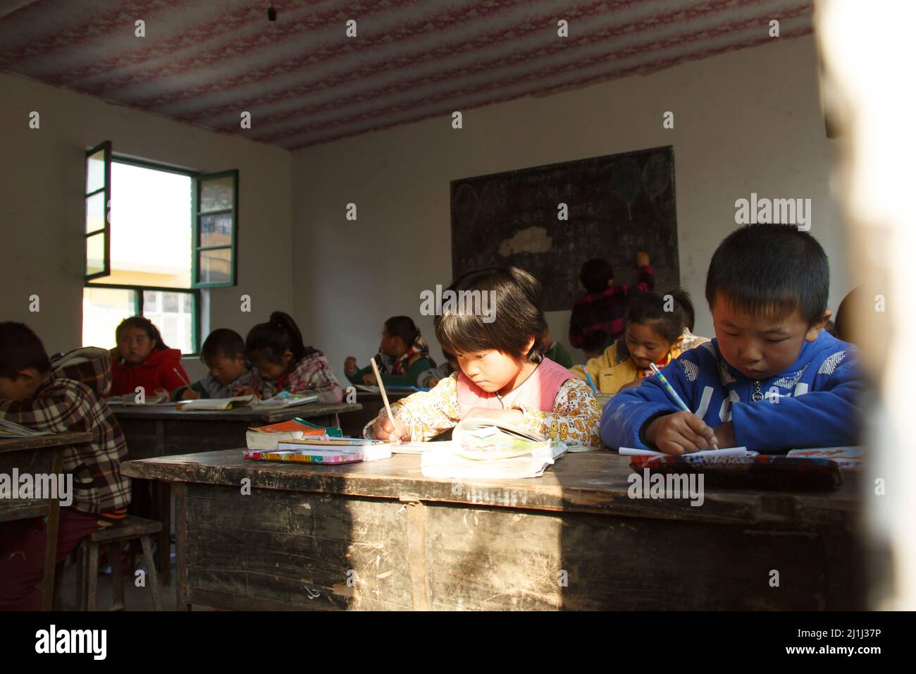 Primary school students in rural primary school Stock Photo - Alamy