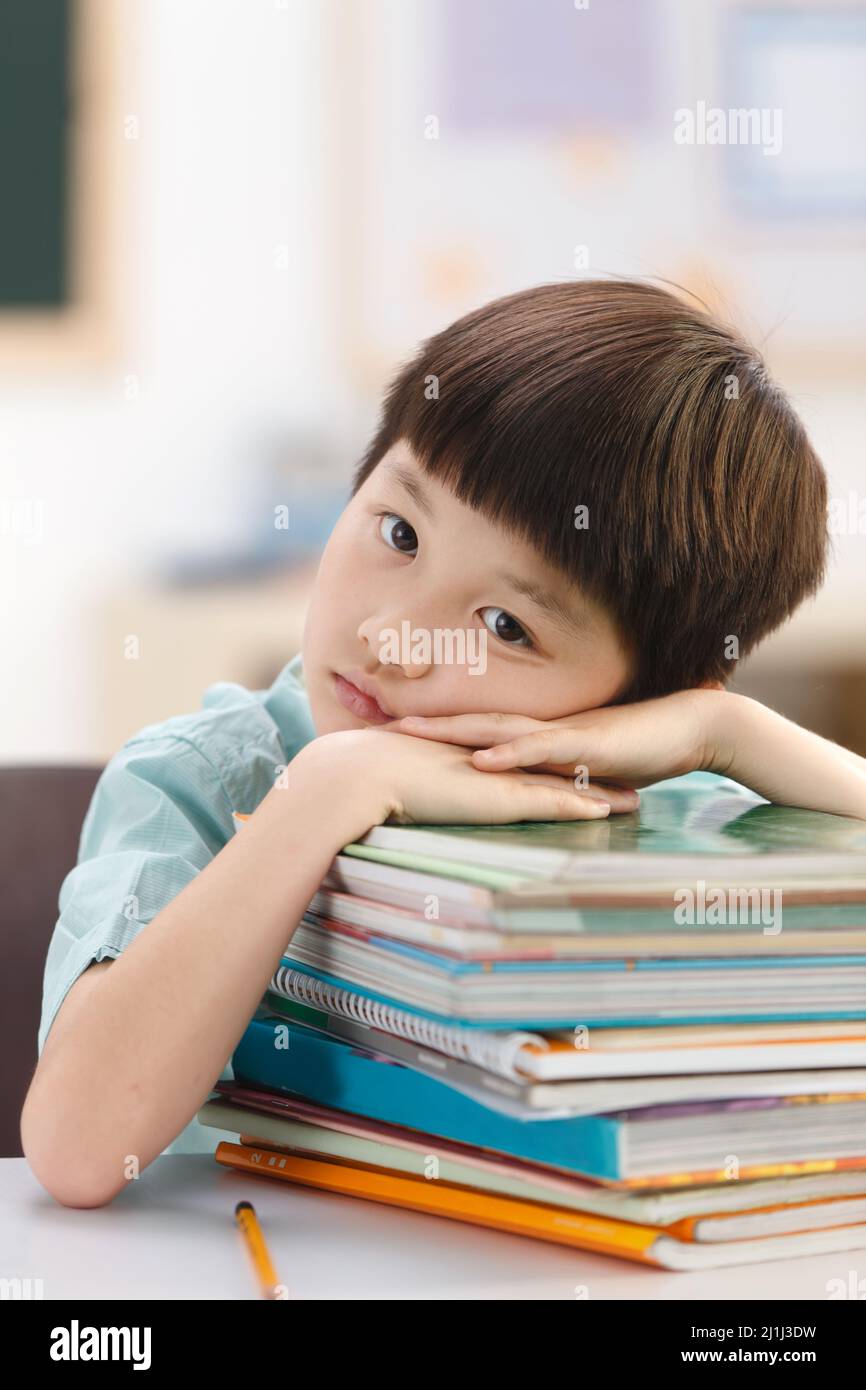Primary classroom setting hi-res stock photography and images - Alamy