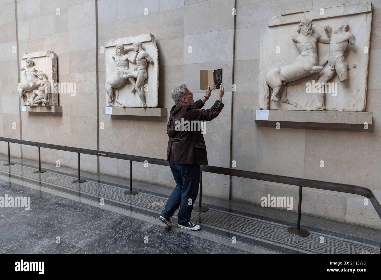 Digital Scanning of the British Museum Parthenon Marbles and Sculptures. Roger Michel, expert ...