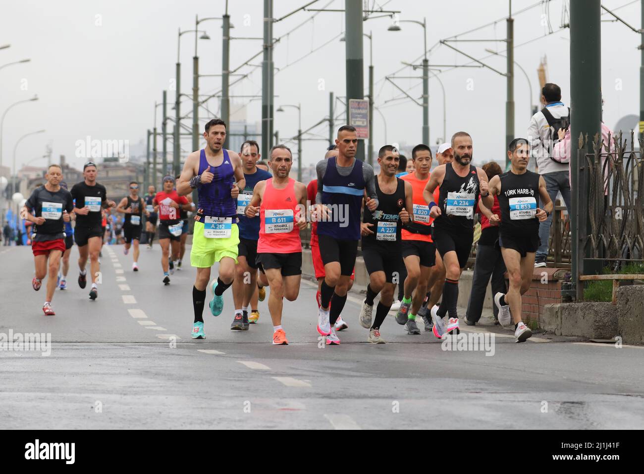 ISTANBUL, TURKEY - NOVEMBER 07, 2021: Athletes running in 43. Istanbul ...