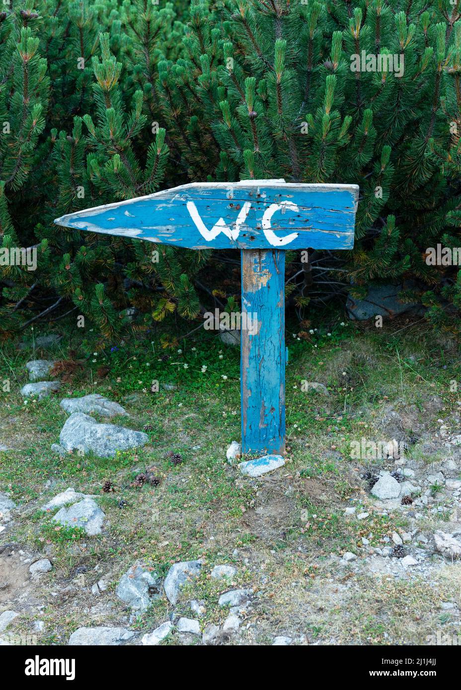 Wooden toilet sign hi-res stock photography and images - Alamy