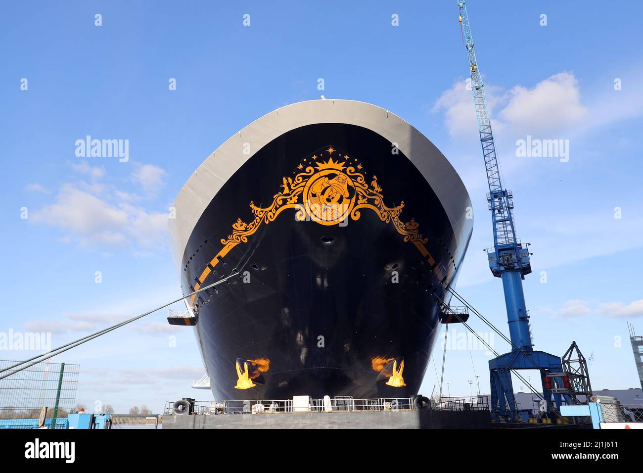 The Disney Wish cruise ship is moored in front of the Meyer shipyard in ...