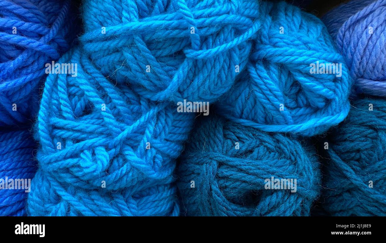 Woolen threads hi-res stock photography and images - Alamy