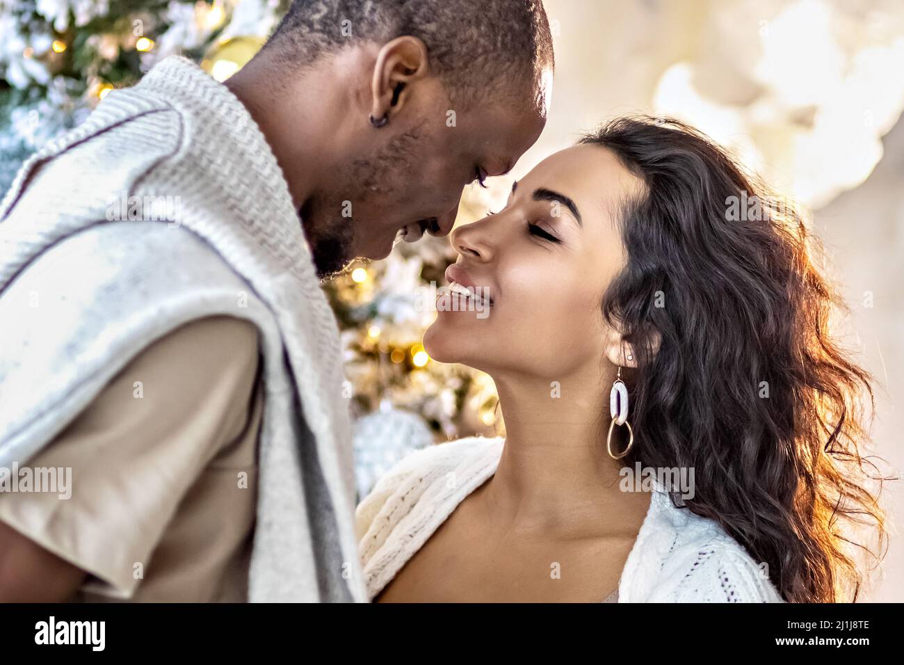 Joint family hi-res stock photography and images - Alamy
