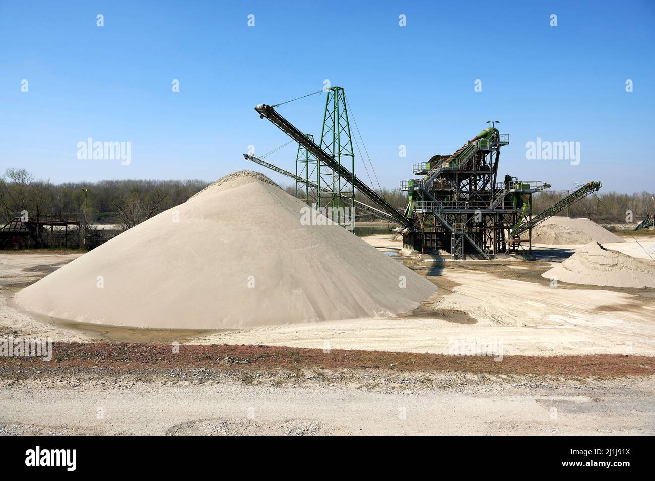 Sand pits hi-res stock photography and images - Alamy