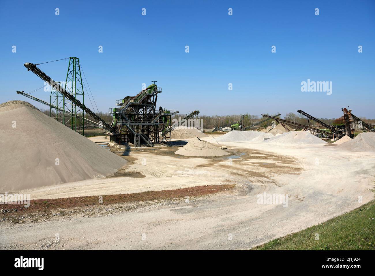 Sand pits hi-res stock photography and images - Alamy