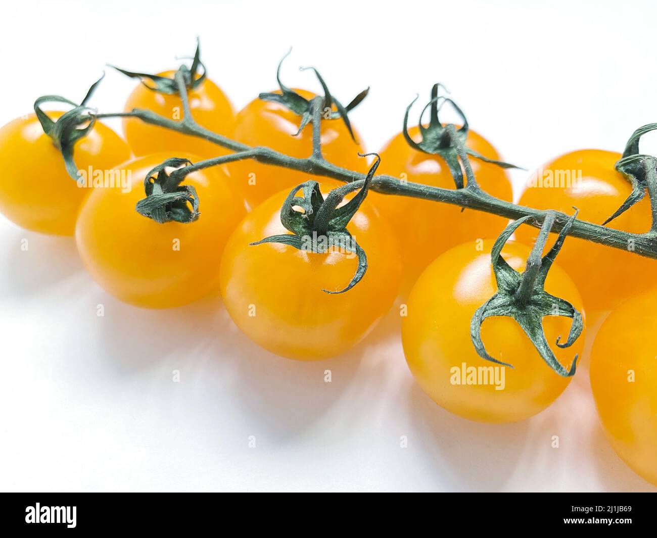 Mini tomato hi-res stock photography and images - Alamy