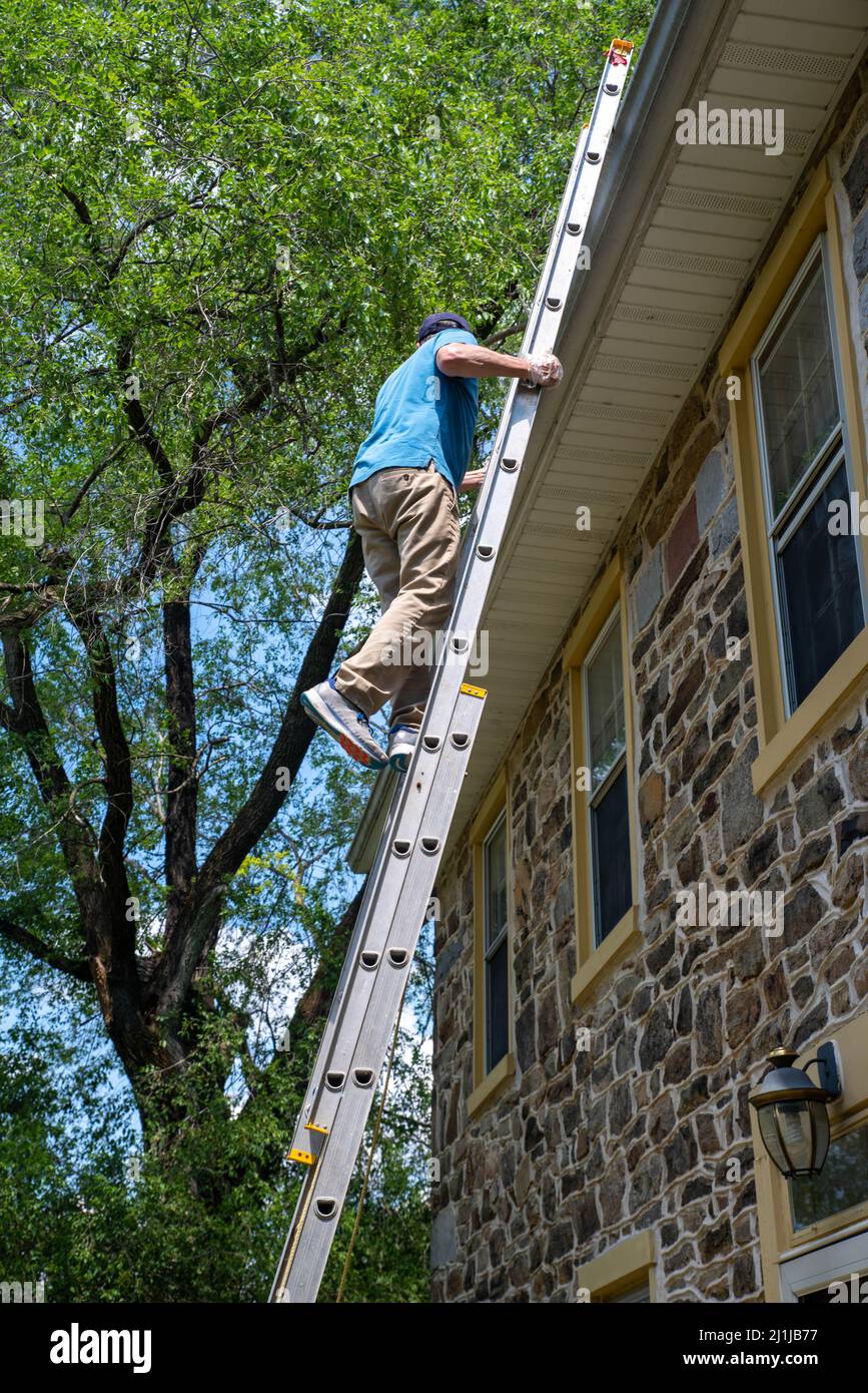 Side view ladder house exterior hi-res stock photography and images - Alamy
